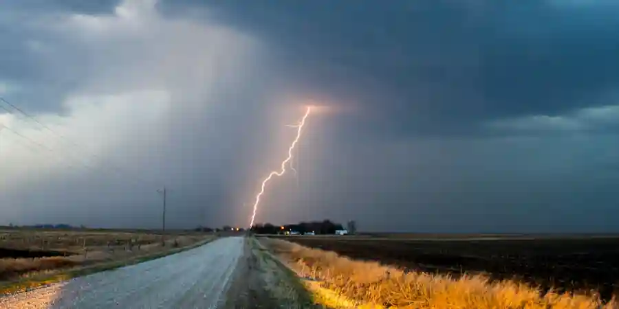 Definition of METEOROLOGY examples, synonyms and antonyms