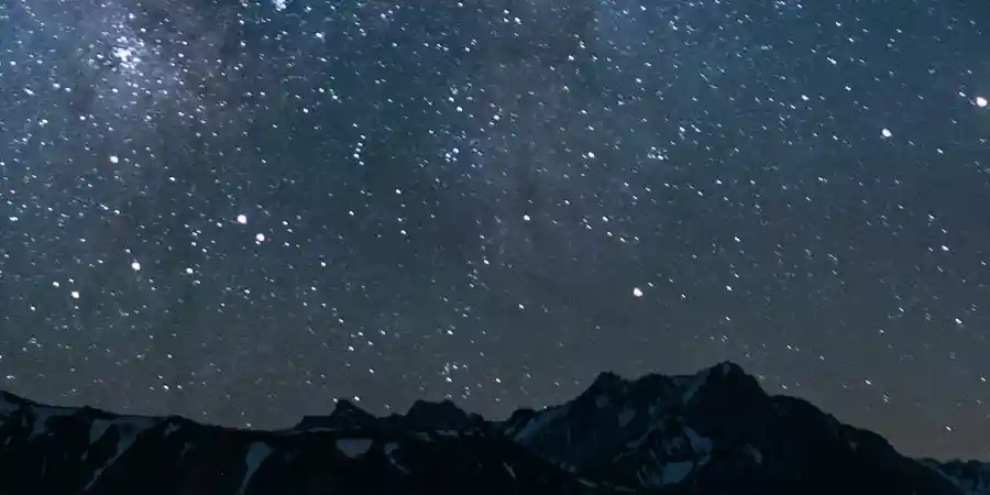 Definition & meaning of SPACE examples, synonyms & antonyms