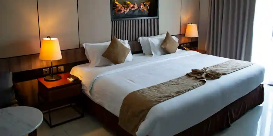 Definition of ACCOMMODATION examples, synonym and antonym