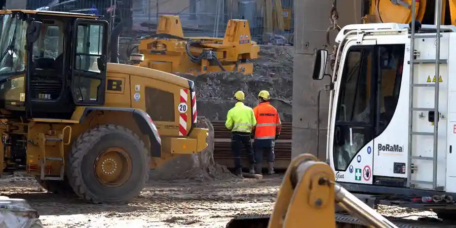 Definition of CONSTRUCTION example, synonym & antonym